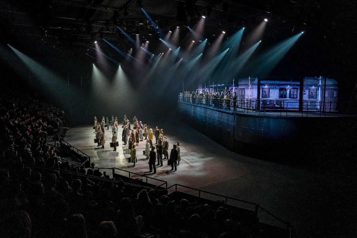 Overweldigende wereldpremière voor spektakel-musical Red Star Line ...